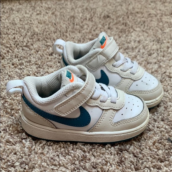 Nike | Shoes | Nike White And Blue Sneakers With Velcro Strap | Poshmark